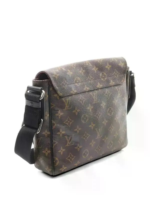 LOUIS VUITTON 2013 District Pm Monogram Shoulder Bag