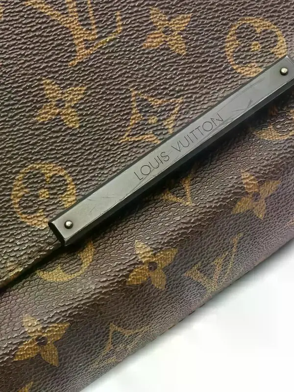 LOUIS VUITTON 2013 District Pm Monogram Shoulder Bag