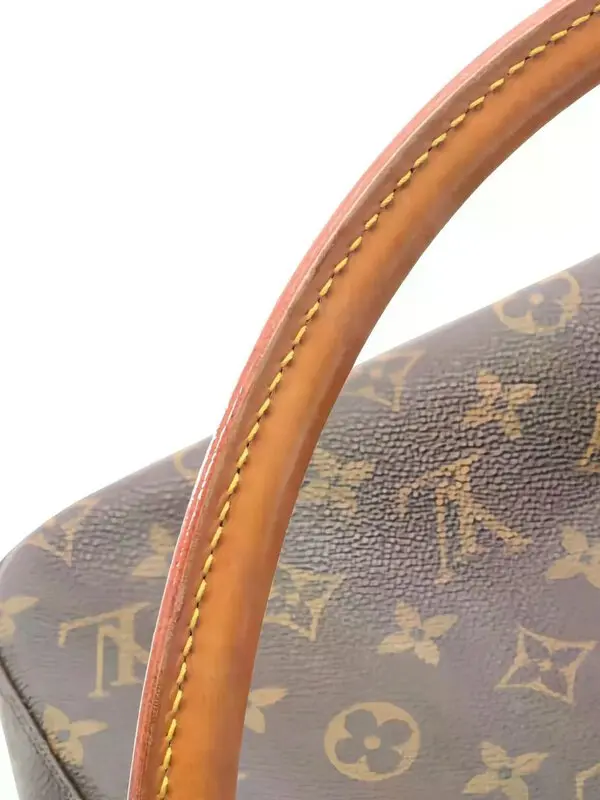 LOUIS VUITTON 2000 Gm Looping Shoulder Bag