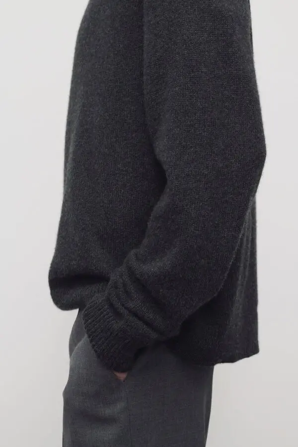 THE ROW Dumbo Cashmere Sweater - Charcoal