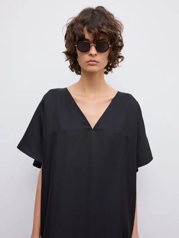 HOUSE OF DAGMAR Silk Kaftan - Black