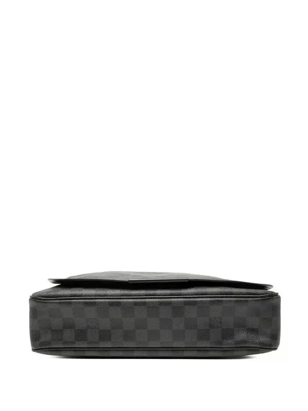 LOUIS VUITTON 2010 Damier Graphite Daniel Mm Crossbody Bag