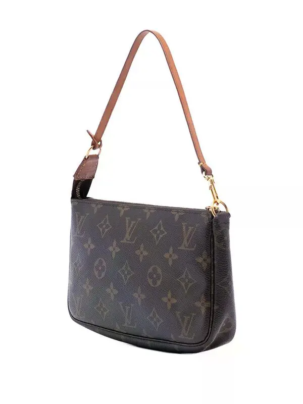 LOUIS VUITTON 2005 Monogram Pochette Accessoires