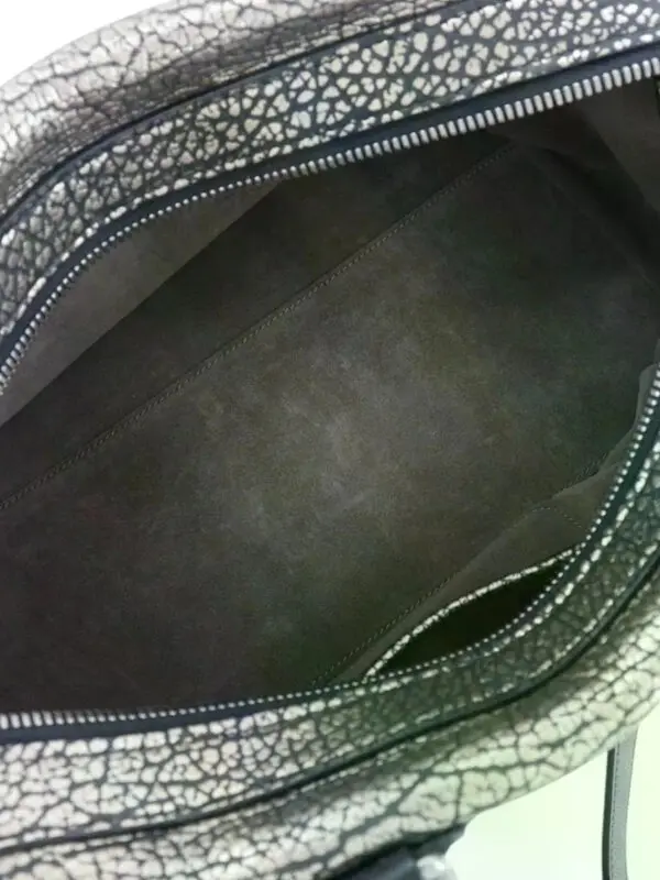Loewe 2010-2026 Calfskin Anagram Paseo 30 Satchel - Black