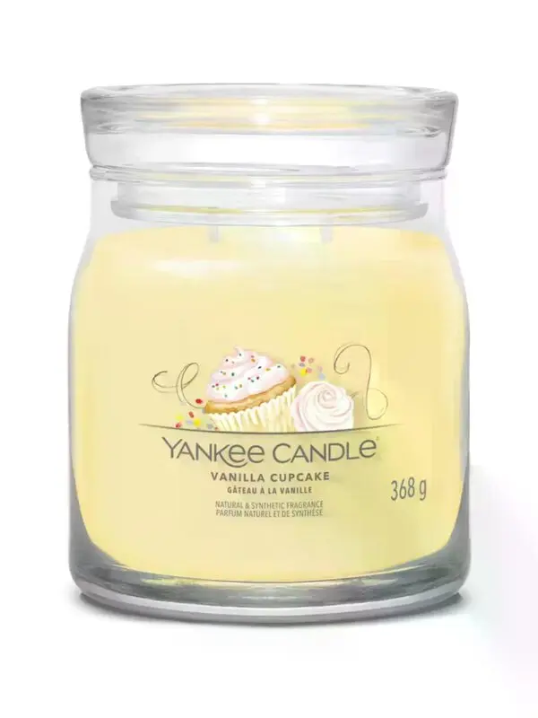 YANKEE CANDLE Medium Vanilla Cupcake Candle - Yellow