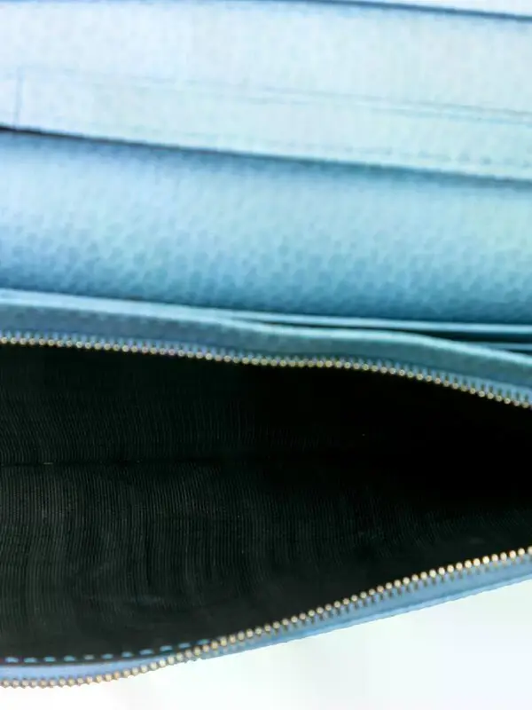 Gucci 2000-2015 Dollar Calfskin Swing Wallet On Strap Crossbody Bag - Blue