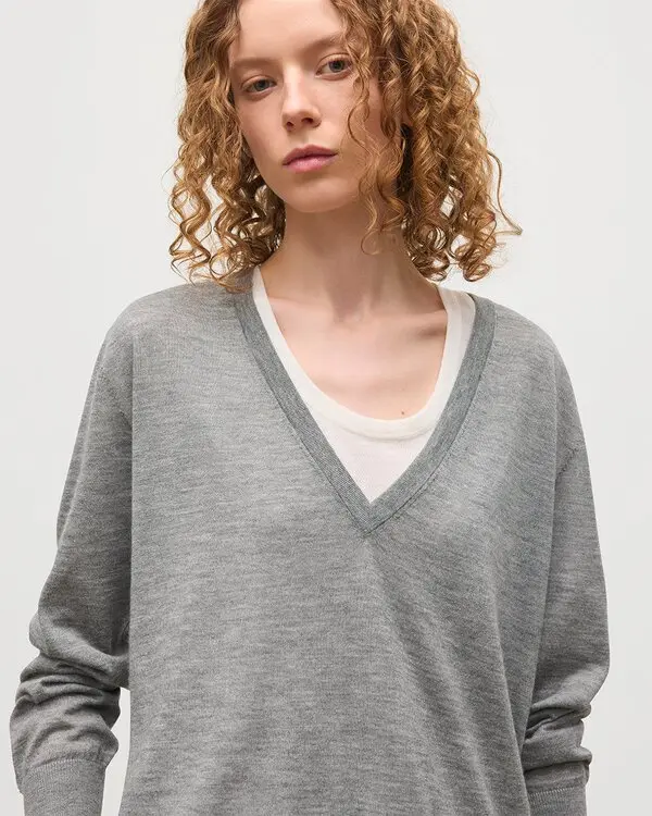 Johnstons Of Elgin Elise Long Superfine Cashmere Jumper - Grey