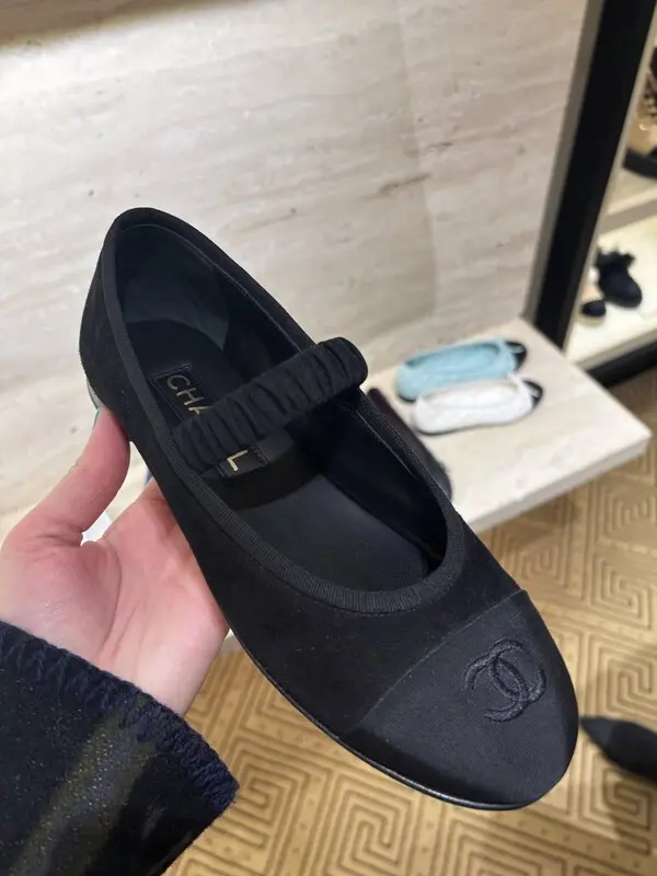 Chanel Mary-jane - Black