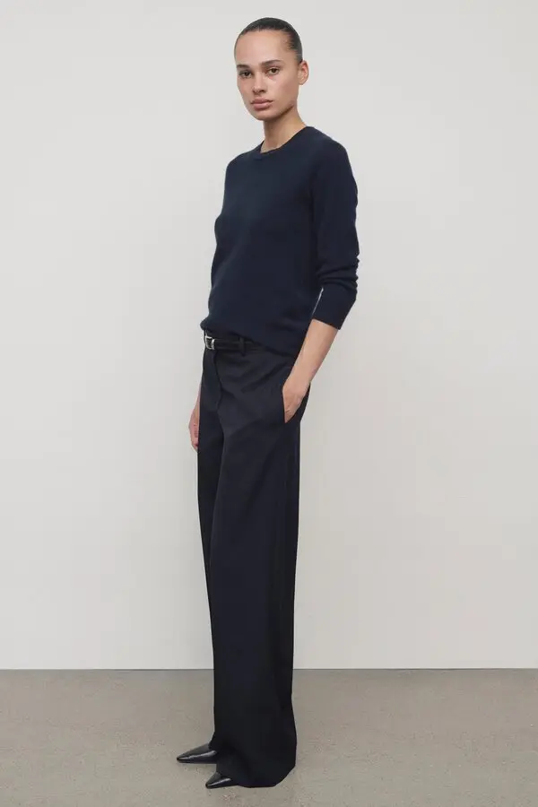 THE ROW Dender Pant - Dark Navy