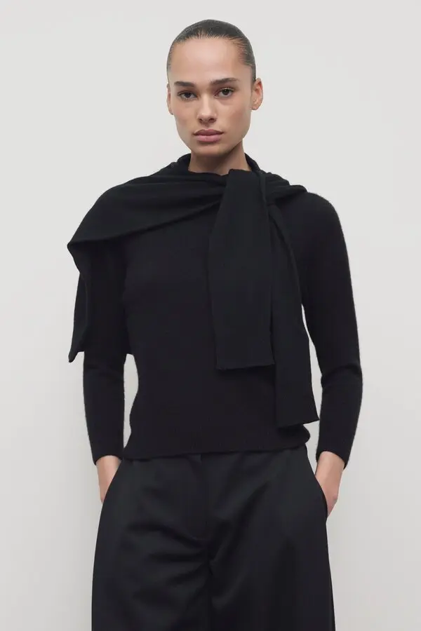 THE ROW Noler Cashmere Sweater - Black