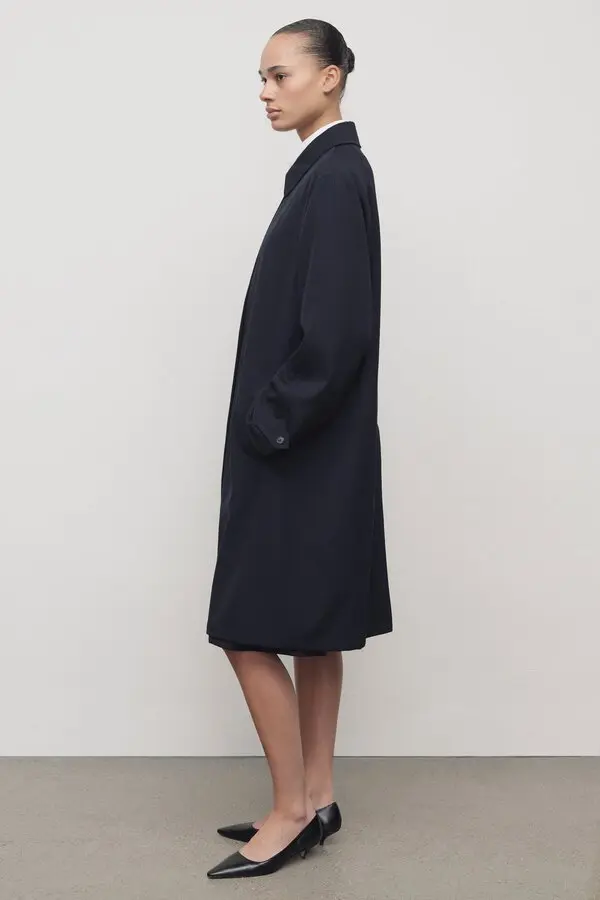 THE ROW Dayton Relaxed Wool Gabardine Coat - Dark Navy