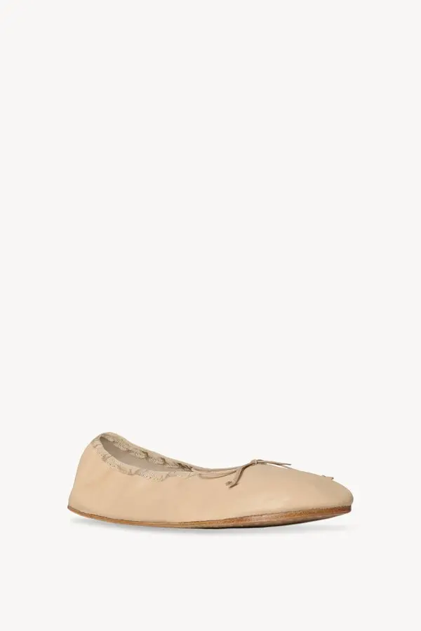 THE ROW Round Ballet Flat - Vanilla