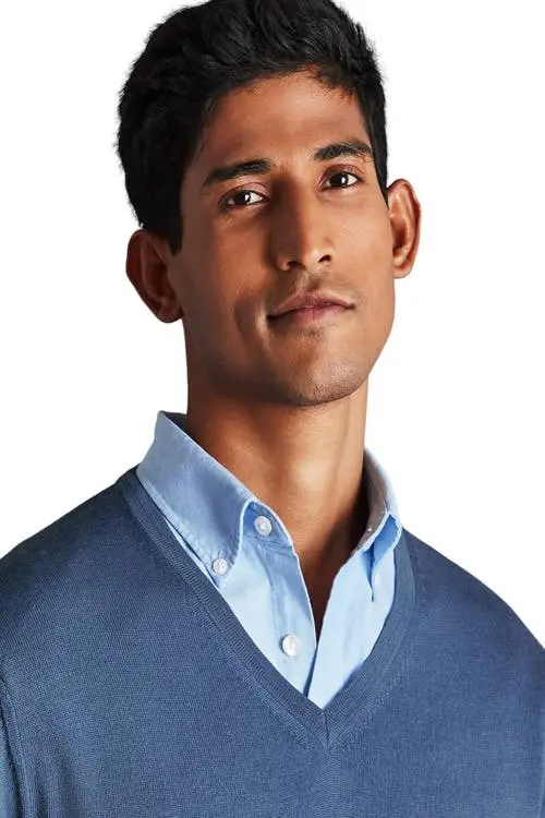 CHARLES TYRWHITT Pure Merino V-neck Sweater - Steel Blue