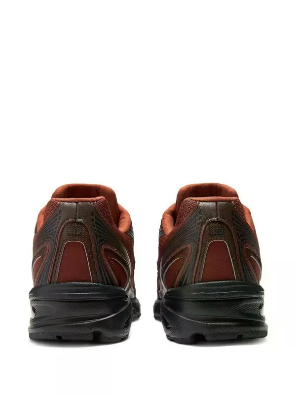 NEW BALANCE 740 Sneakers - Brown