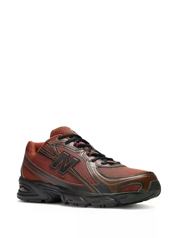 NEW BALANCE 740 Sneakers - Brown