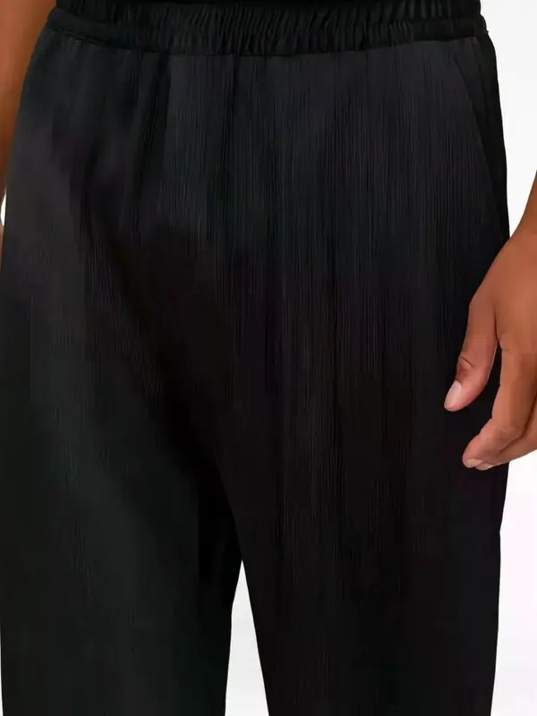 LES DEUX Houston Plissé Trousers - Black