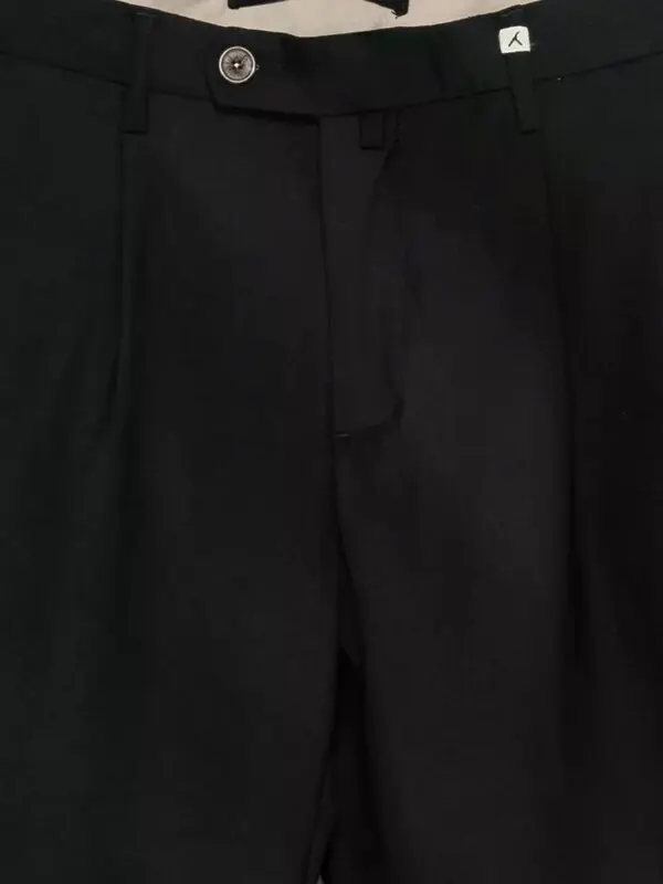 MYTHS Pleated Trousers
