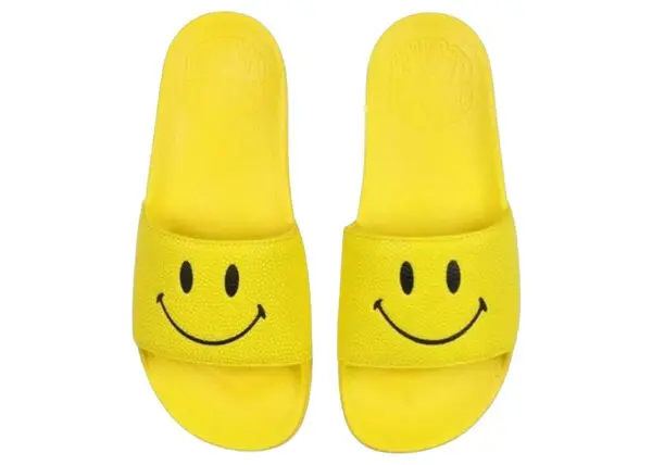 CHINATOWN MARKET Smiley Slide - Yellow/black