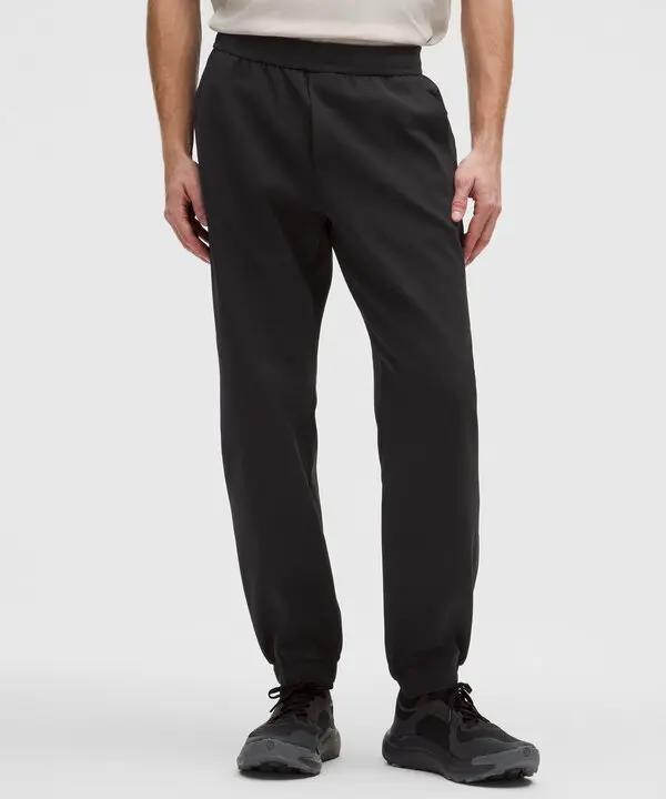 Lululemon Sojourn Jogger - Black