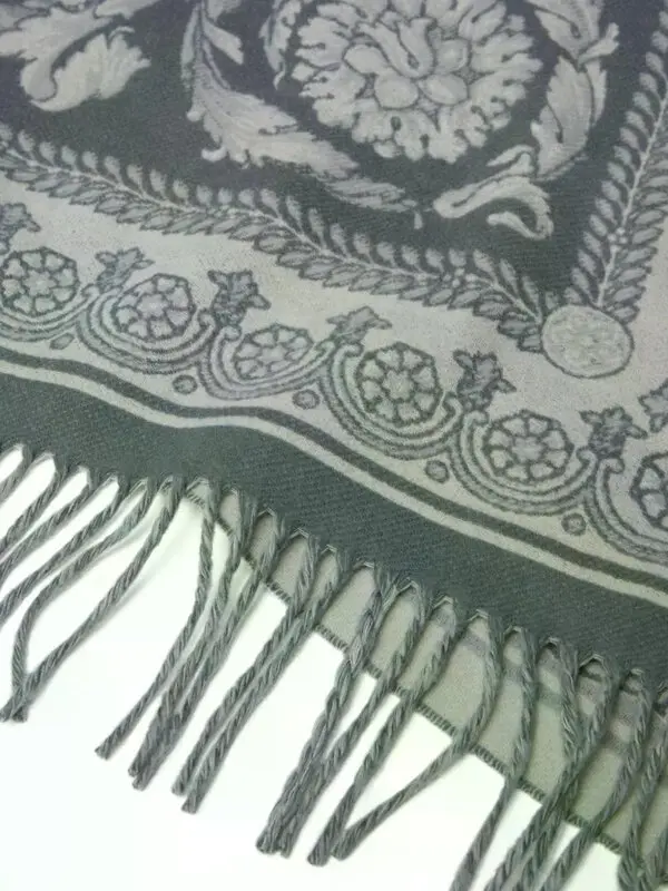 Versace Crete De Fleur-pattern Fringed Blanket