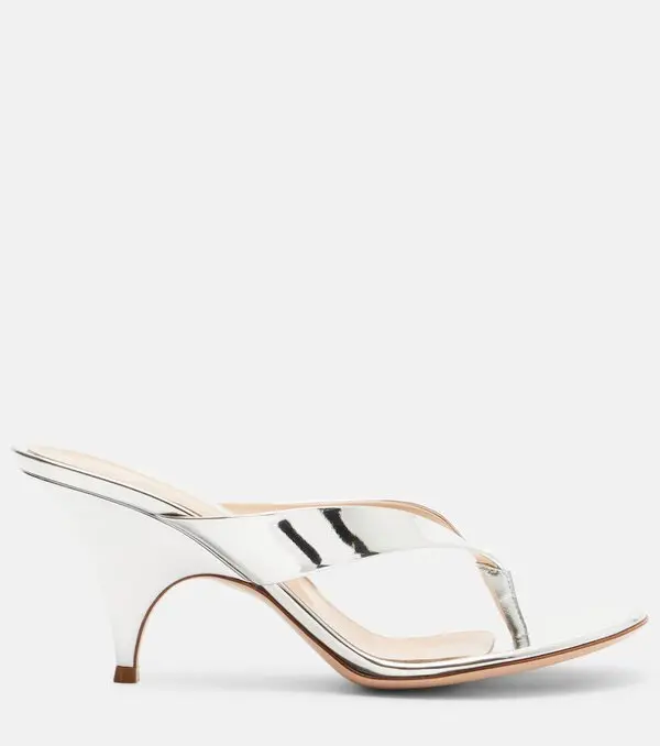 GIANVITO ROSSI Sofia Mirrored Leather Thong Sandals - Silver