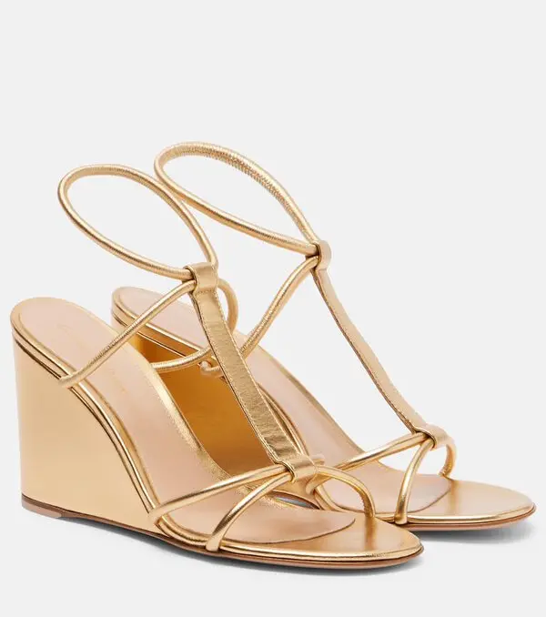 GIANVITO ROSSI Metallic Leather Wedge Sandals - Gold