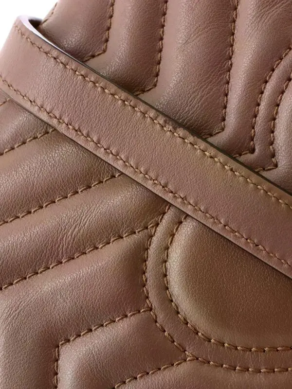 Gucci Gg Marmont Flap Bag Matelasse Leather Medium