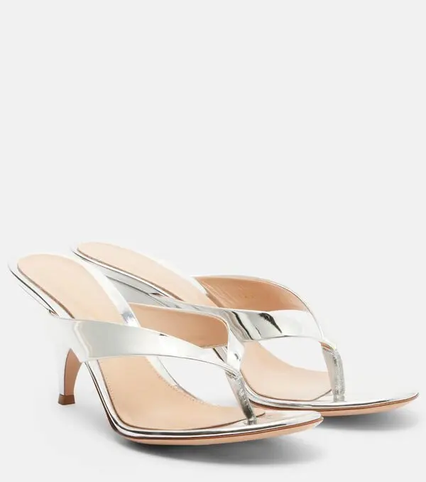 GIANVITO ROSSI Sofia Mirrored Leather Thong Sandals - Silver