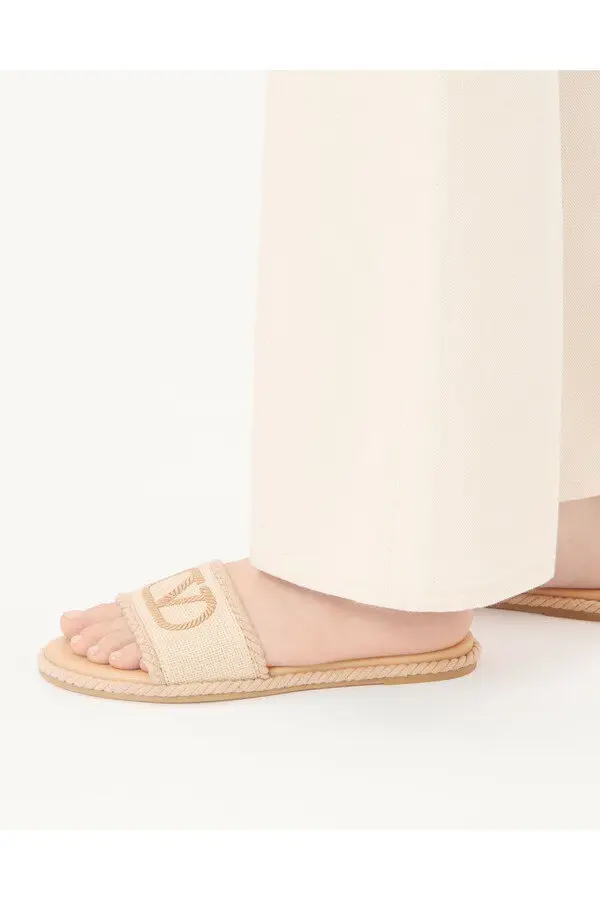 Valentino Garavani Vlogo Torchon Slide Sandal - Natural