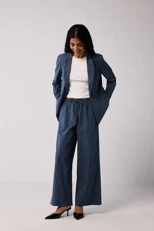 REISTOR Wide-leg Drawstring Pants With Navy And White Stripes In Blue - Stripe