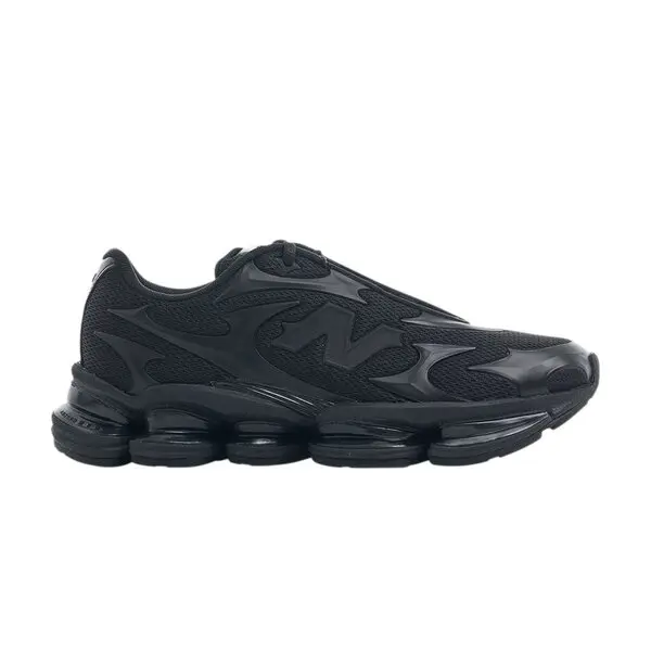 NEW BALANCE 2000 Metallic Sneakers - Black
