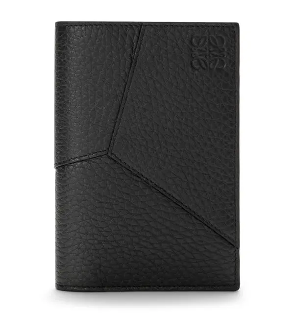 Loewe Grained Leather Puzzle Edge Passport Cover - Black