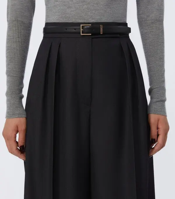Max Mara Leather Skinny Belt