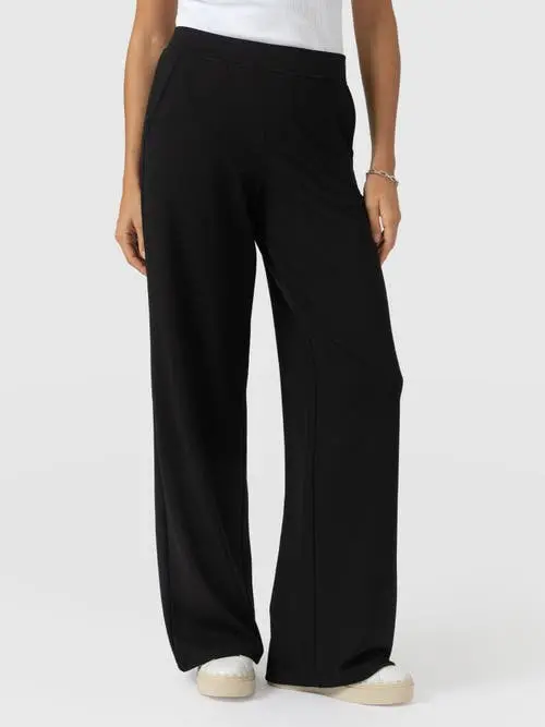 SAINT + SOFIA Victory Straight Leg Pant - Black