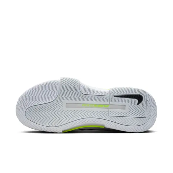 Nike Gp Challenge 1.5 Hard Court Tennis Shoes - White
