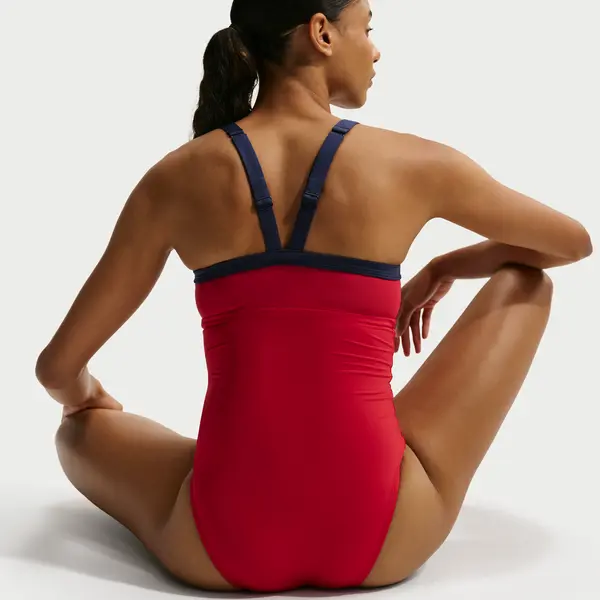 Nike V-back One Piece Swimsuit