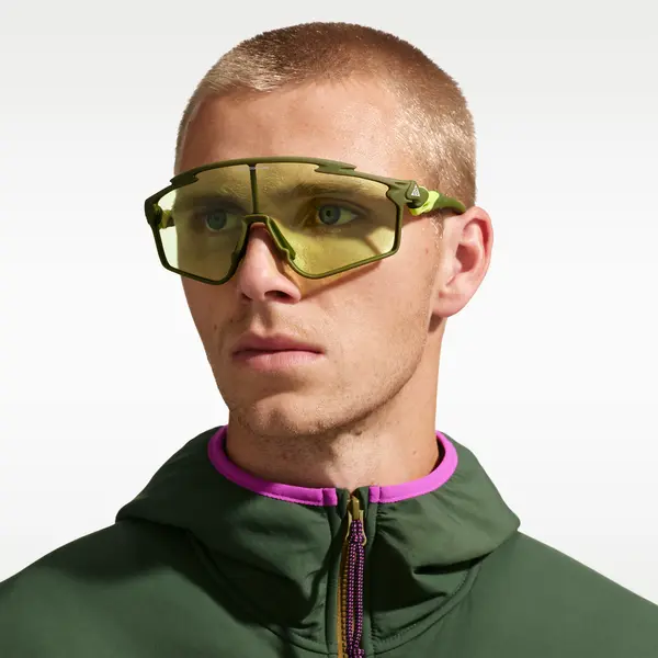 Nike Vista Vert Low Light Sunglasses