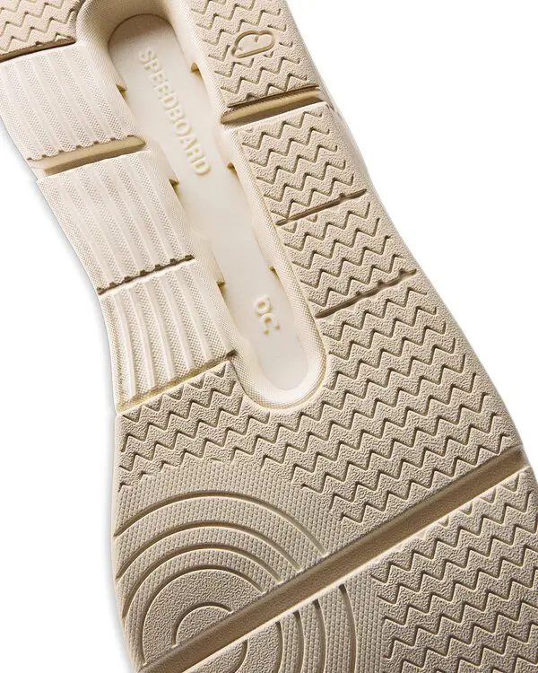 On The Roger Clubhouse Ace Sneakers - Ivory