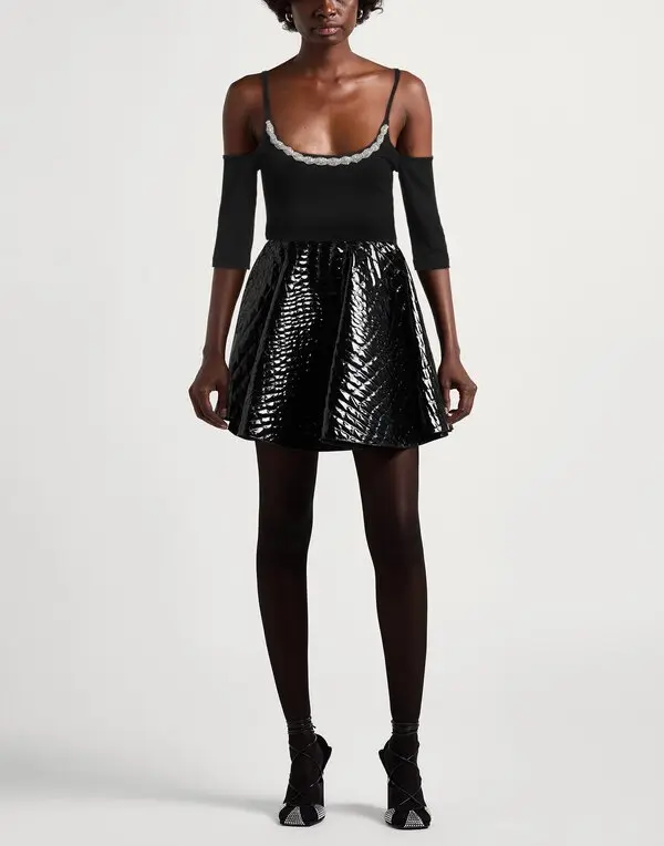 VICOLO Off-the-shoulder Short Sleeve Top