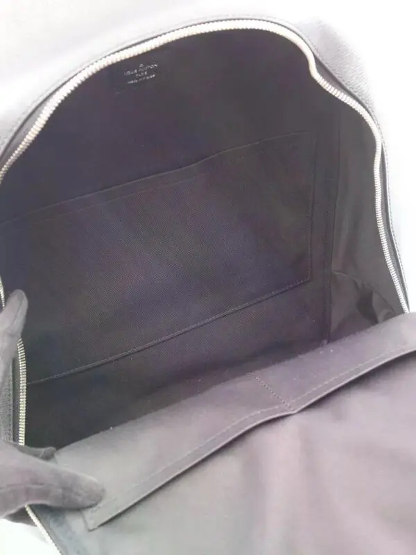 LOUIS VUITTON 2019 Taiga Alex Backpack
