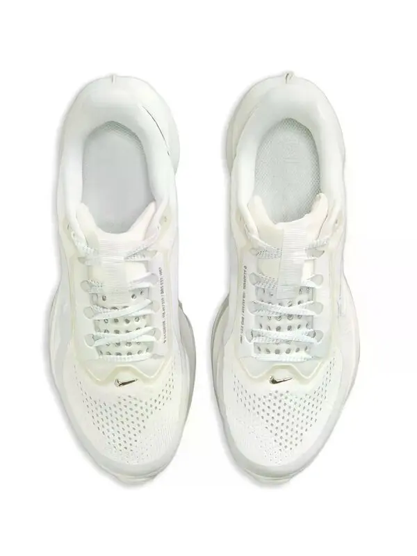 Nike Pegasus Premium Sneakers - White
