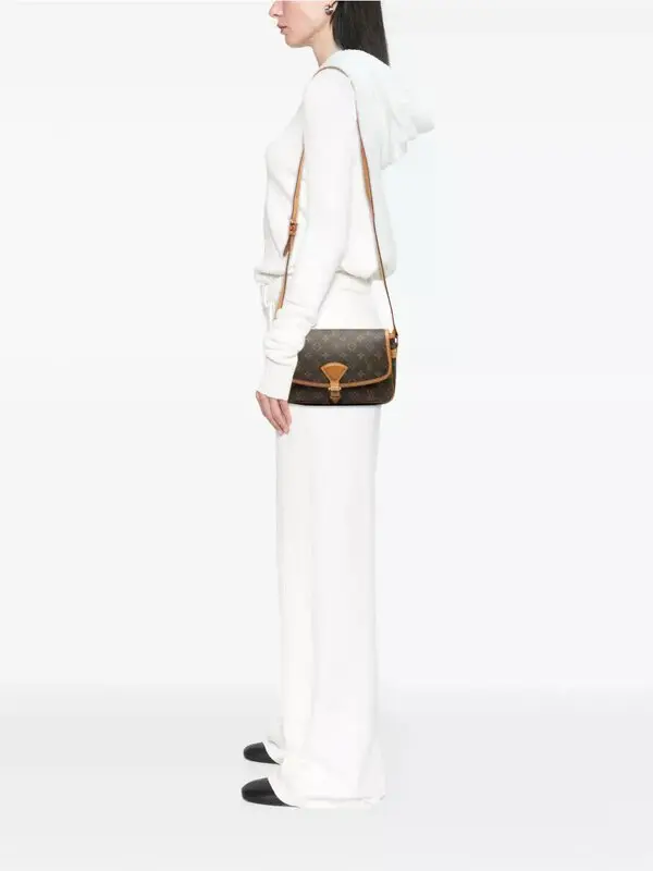 LOUIS VUITTON 2000 Monogram Sologne Crossbody Bag