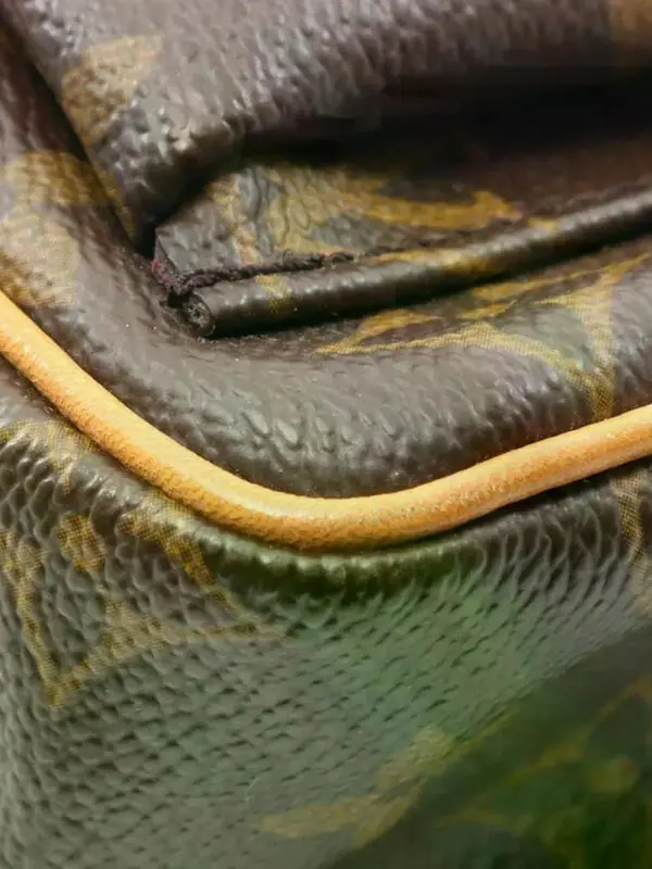LOUIS VUITTON 2004 Monogram Viva Cite Pm