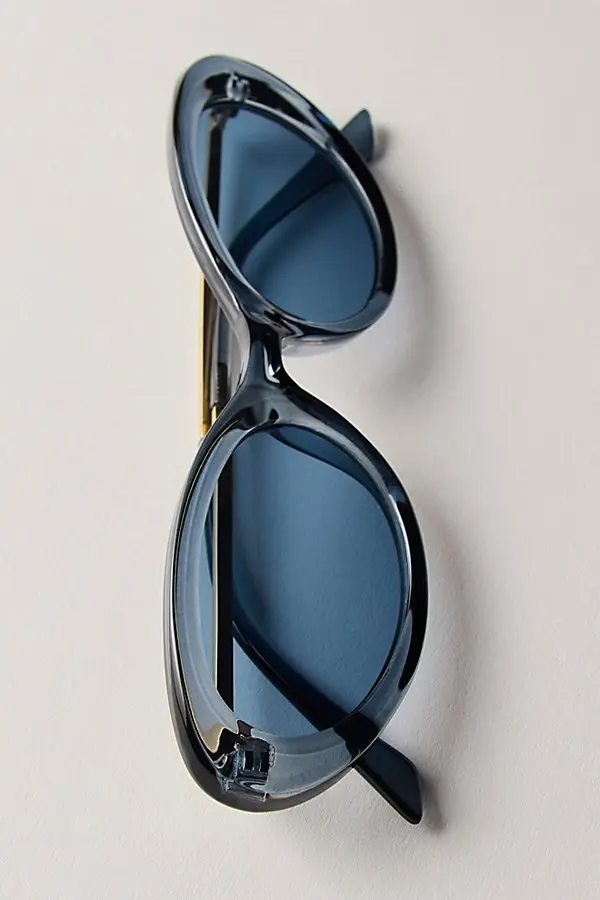 Free People Mae Oval Sunglasses - Ocean Crush