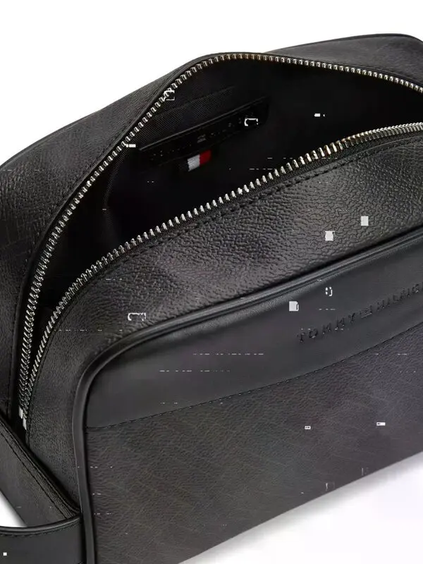 Tommy Hilfiger Textured Cosmetic Bag