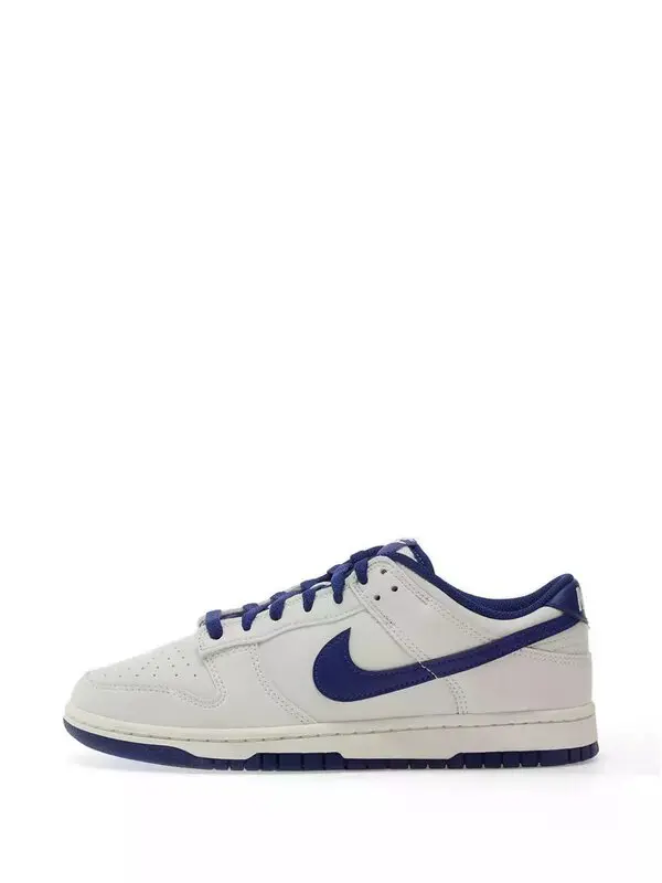 Nike Dunk Sneakers