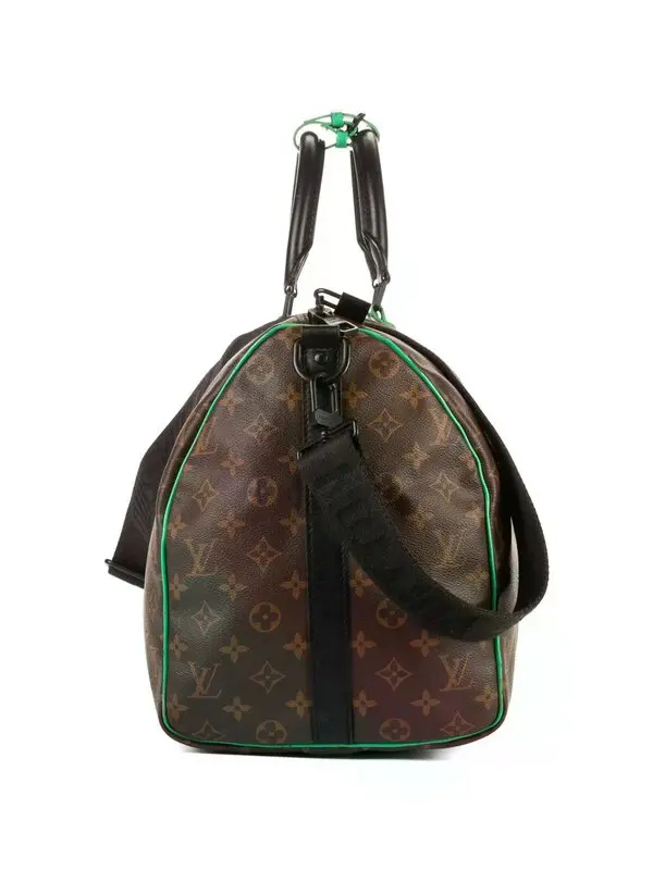LOUIS VUITTON Keepall Bandoulière Monogram Holdall