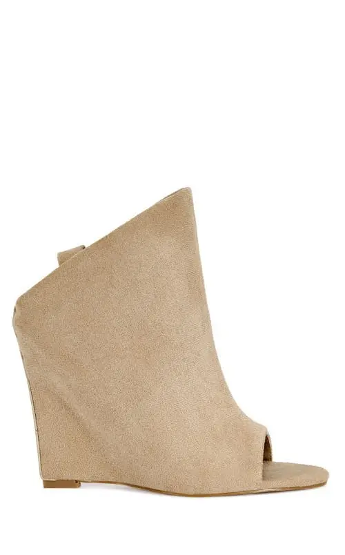 AZALEA WANG Novis Wedge Bootie - Beige