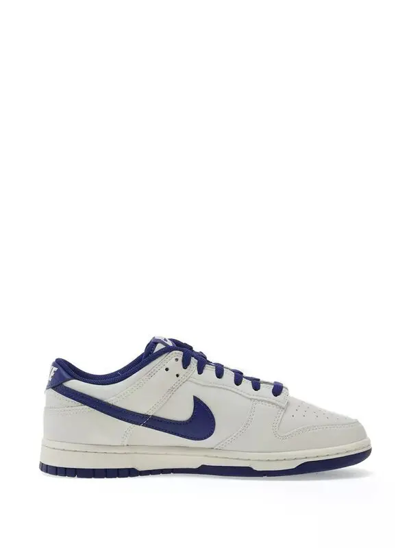 Nike Dunk Low Top Sneakers - White