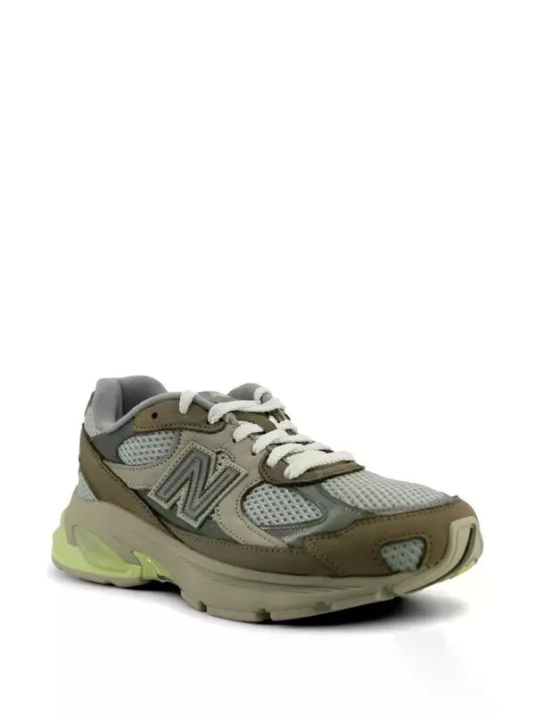 NEW BALANCE 2010 Sneakers